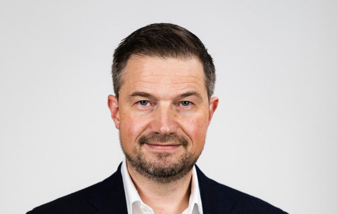 duPont REGISTRY Group Appoints Jeremy Vander Velde as Chief Operating ... duPont REGISTRY Group Appoints Jeremy Vander Velde as Chief Operating ...